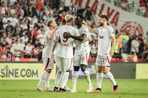 Galatasaray ın yenilmezlik serisi maça çıktı