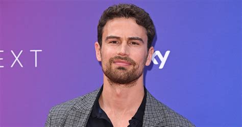 Theo James Got Honest About The Ginormous Prosthetic He Used During