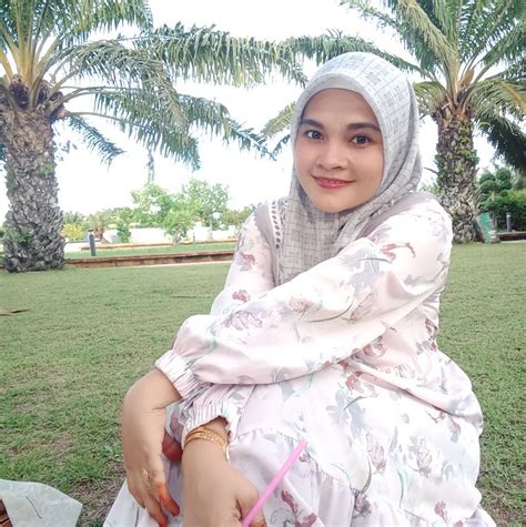 Hathaitip Clinic หทัยทิพย์ คลินิก ศัลยกรรมตกแต่งความงาม ลูกค้ารีเควสทรง สโลปปลายพุ่ง เยอะ