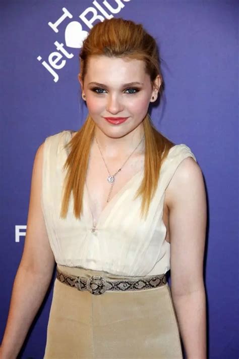 Hot And Sexz Abigail Breslin Photos Thblog