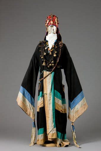 Pin By Michelle Doran On Shaman Costume Shaman Folk Clothing Bamboo