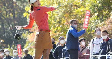 単独首位浮上の原英莉花「戦う気持ちがすごく高まっている」／国内女子 サンスポ