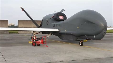 無人偵察機 Rq 4グローバルホーク 「rq 4 Global Hawk」 Youtube