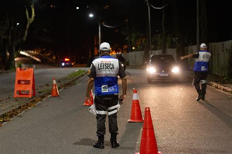 Operação Lei Seca retira 376 motoristas das ruas no fim de semana