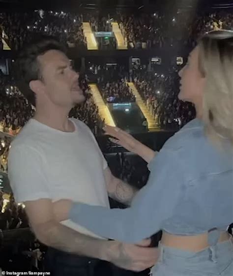 Niall Horans Brother Shares Emotional Tribute To Liam Payne As He