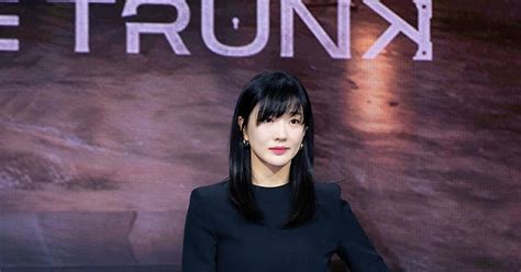 T포토 정윤하 당당한 포즈