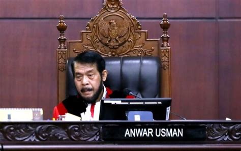 Paman Gibran Anwar Usman Dicopot Dari Ketua MK MKMK Juga Jatuhkan