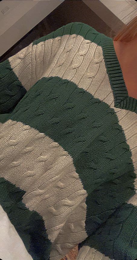 Cute Green Sweater Outfit