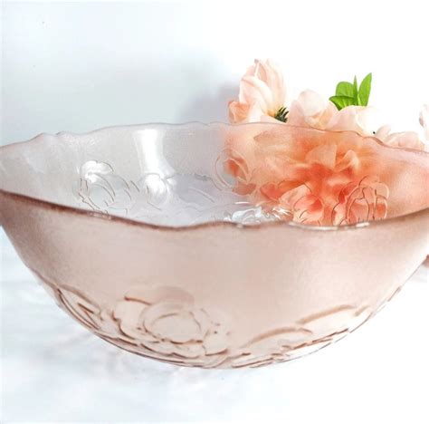 Vintage Arcoroc Rosaline Pink Glass Floral Scalloped Serving Salad Bowl