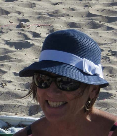 Grand Mères en Chaleur à Marseille avec Sunandsea 64 ans Sexe avec