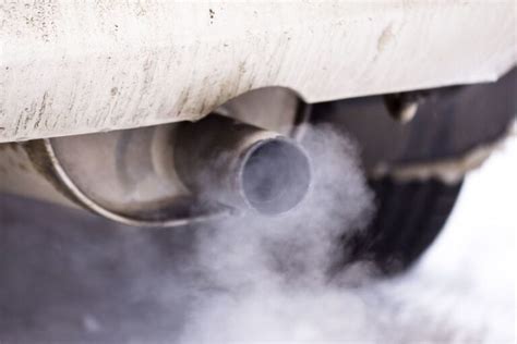 Exhaust Smell in the Car: Causes, Symptoms, and Solutions - Auto Parts ...
