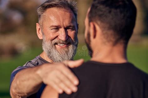 El Padre Y El Hijo Juntos Foto De Archivo Imagen De Retrato 253607292