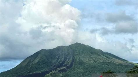 Gunung Api Ruang Naik Level Awas Sebanyak 828 Warga Dievakuasi