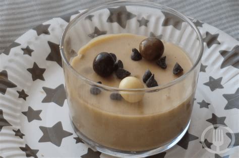 Vasitos de cuajada de turrón