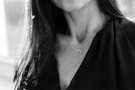 ТОВА МЯСТО Обичам когато нещо ново се случва 📢 Идея се ражда някой грижливо и стъпка по