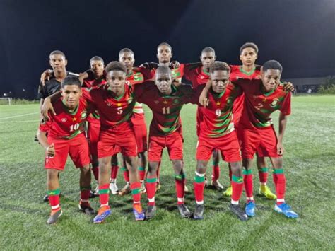 Surinaamse Meisjes En Jongens Onderuit Tegen Guyana De Ware Tijd