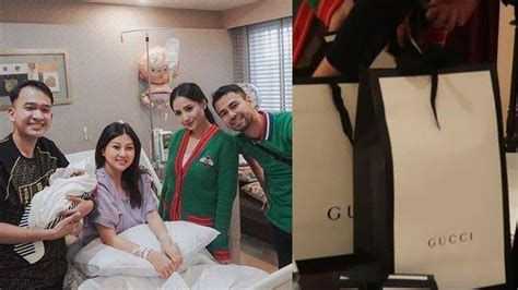 Penampakan Kado Mewah Raffi Ahmad Nagita Untuk Bayi Ruben Onsu Kecil Habiskan Uang Puluhan