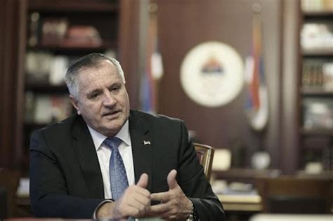 Slobodan Vasković Sa druge strane Kratak ogled o Frizerima i