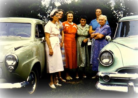 Muffys Marks Aunt Minnie And The Chicken