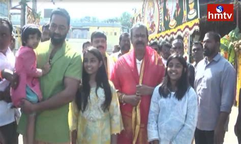 తిరుమల శ్రీవారిని దర్శించుకున్న మోహన్‌బాబు Mohan Babu Visits Tirumala