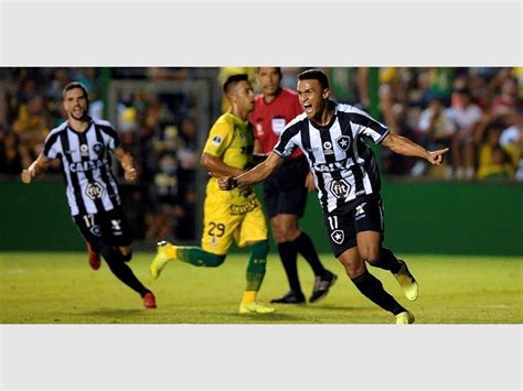 Defensa Y Justicia Cayó Ante Botafogo Por 3 A 0 Y Se Quedó Afuera