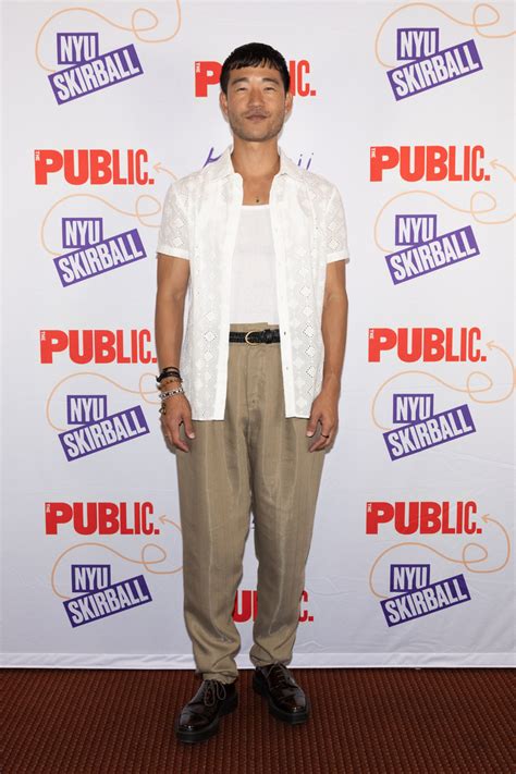 Photos Counting And Cracking Opens Off Broadway