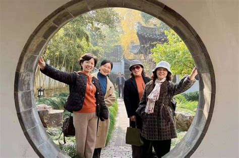 古城风光：霜叶红于二月花美食红桥爱好者
