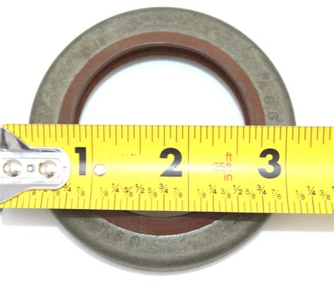 Differential Output Shaft Seal HMMWV