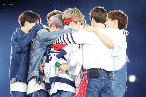 Pin de Feleknaz Dinç en House Of BTS