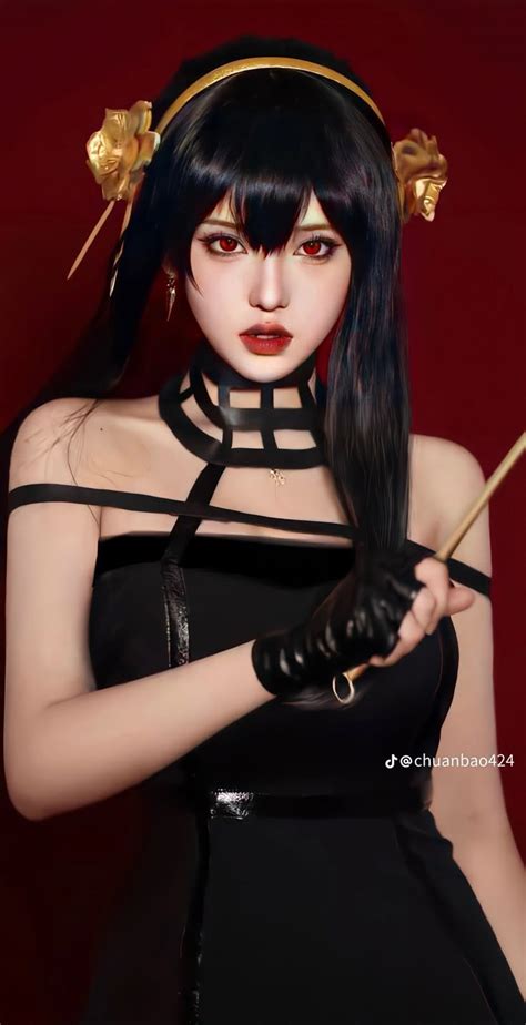 Pin On Foto Cosplay Yor Forger Dan Animenya