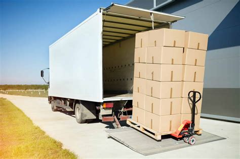 Safe Loading And Unloading Practices Within Your Fleet