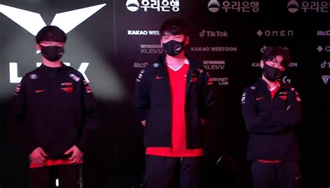 小吕布回归t1强势横扫gaeng！教练惨遭打脸faker