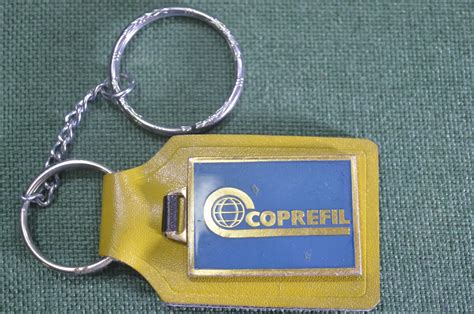 Купить Брелок для ключей Coprefil Издательство Копрефил Металл
