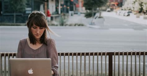 10 Influential Female Developers To Know And Love On Stack Overflow