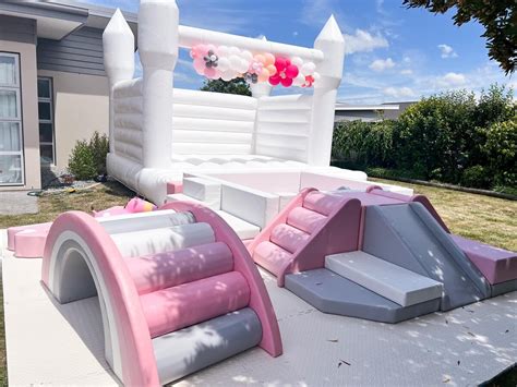 Softplaybounce Houses Sleeping Beauties