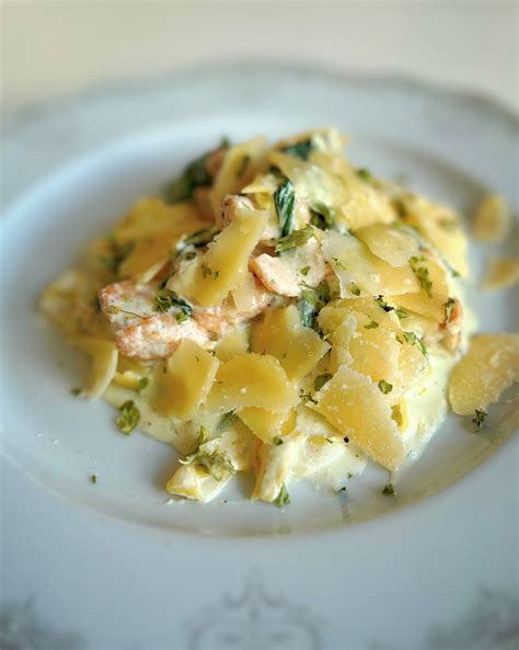 Homemade Tagliatelle With Salmon Spinach Cream Sauce Rfoodporn