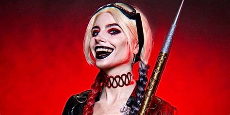 Amazing Harley Quinn Cosplay Looks Just Like Margot Robbie