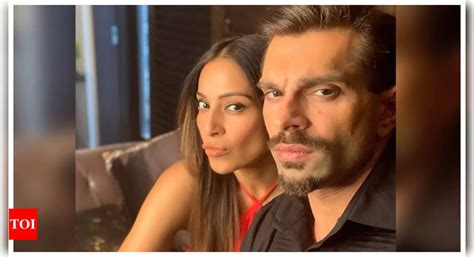 Bipasha Basu Reacts To Husband Karan Singh Grovers Fighter Look