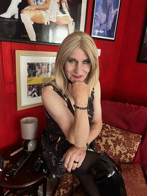 Older Crossdressers Facebook