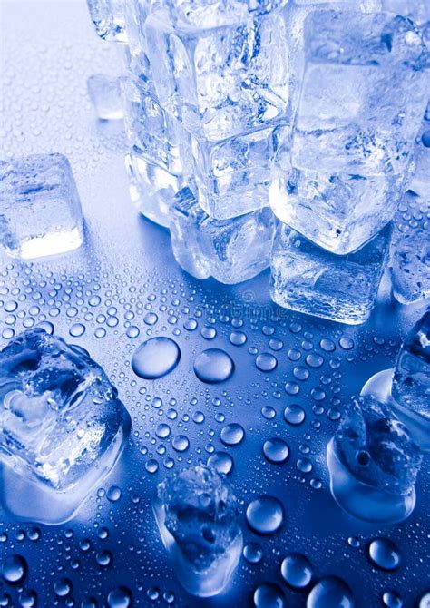 Fondos De Los Cubos De Hielo Fotos De Archivo Imagen 3234173