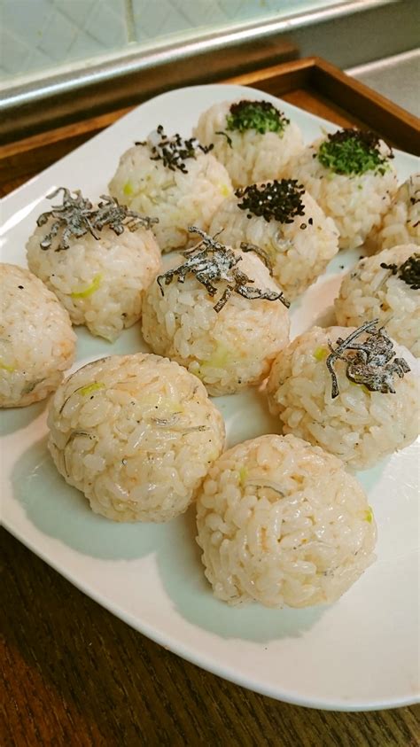 丸おにぎりランチ By 赤紫芋介 【クックパッド】 簡単おいしいみんなのレシピが358万品