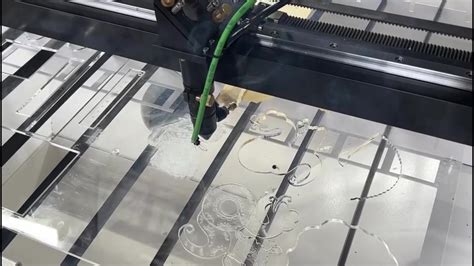 Jqlaser 20mm Acrylic Plexiglass Laser Cutting Machine Laser Wood Cutter 1325 Co2 Laser Cutting