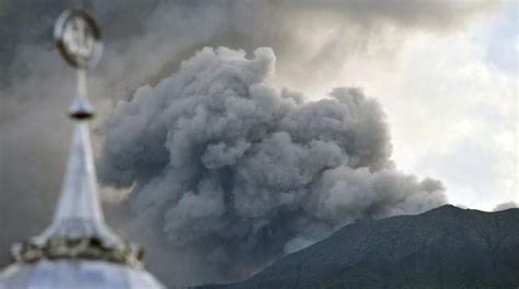 11 Found Dead 12 Missing After Indonesias Marapi Volcano Erupts