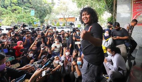 Tak Beri Tahu yang Lain soal Dea OnlyFans, Marshel: Masa Gua Ceritain ...
