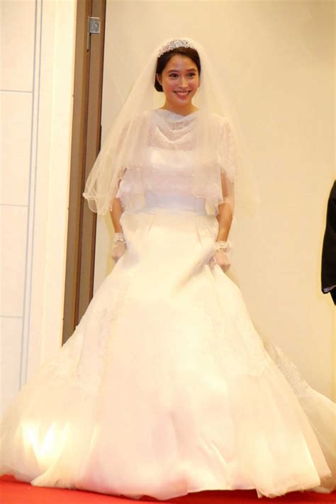 【写真 615枚】広瀬アリス：純白ウエディングドレス姿で登場 “ハマちゃん”濱田岳デレデレ「すっごいきれい」 Mantanweb（まんたんウェブ）