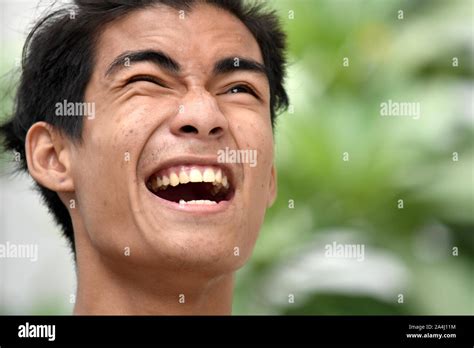 Filipino Man Fotos Und Bildmaterial In Hoher Auflösung Alamy
