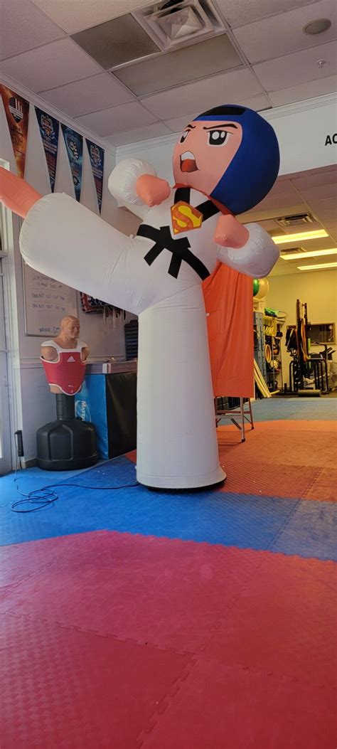 Inflatable Taekwondo Kicking Ballon Halloween Decorations Balloon