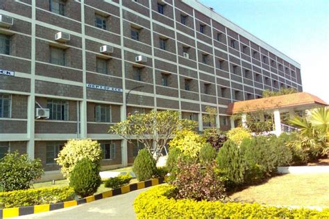 Top Me Mtech Colleges In Hyderabad 2022 Courses Fees Admission Rank