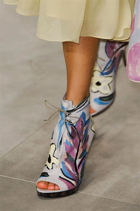 Дамска мода от Burberry Prorsum за Есен Зима 2014 2015 Fashion Bg