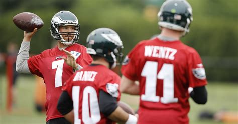 Sam Bradford Chase Daniel And Carson Wentz Get Equal Reps On First Day